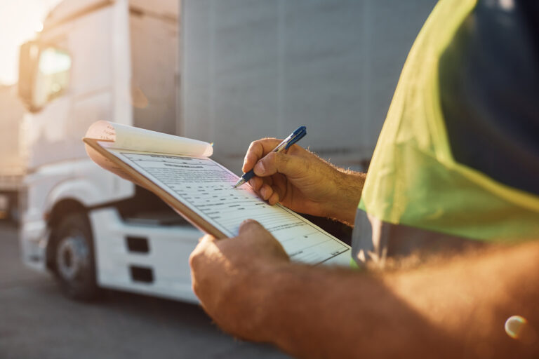 Control de flota vehicular: 6 claves para tu empresa Control de flota vehicular: 6 claves para tu empresa